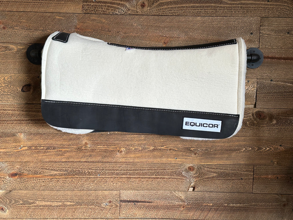 EQUICOR 31"X32" Premium Wool Pad - Fleece Bottom